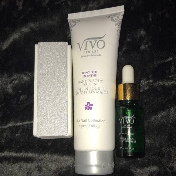Vivo | Makeup | Vivo Dead Sea Minerals Hand Body Lotion And Cuticle Oil ...